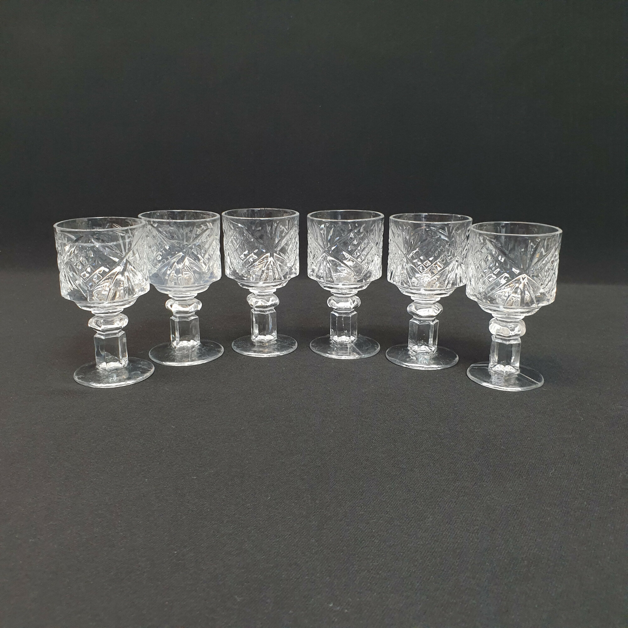 Винтажный набор из 6 рюмок, хрусталь 50 мл, высота 9 см, СССР