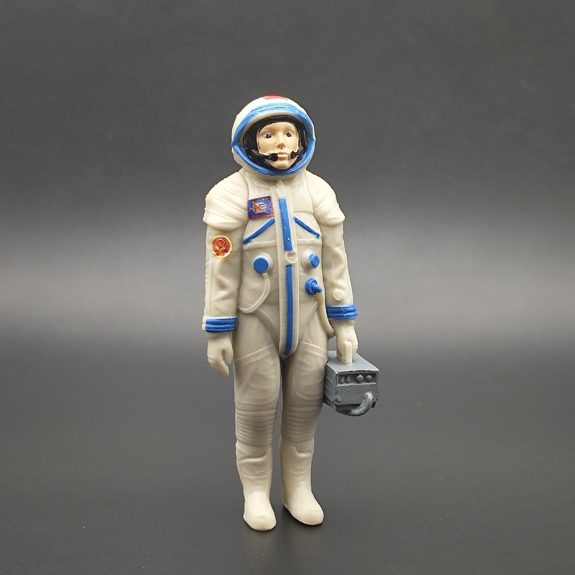 Фигурка "Космонавт" из коллекции Ростикс х Музей космонавтики