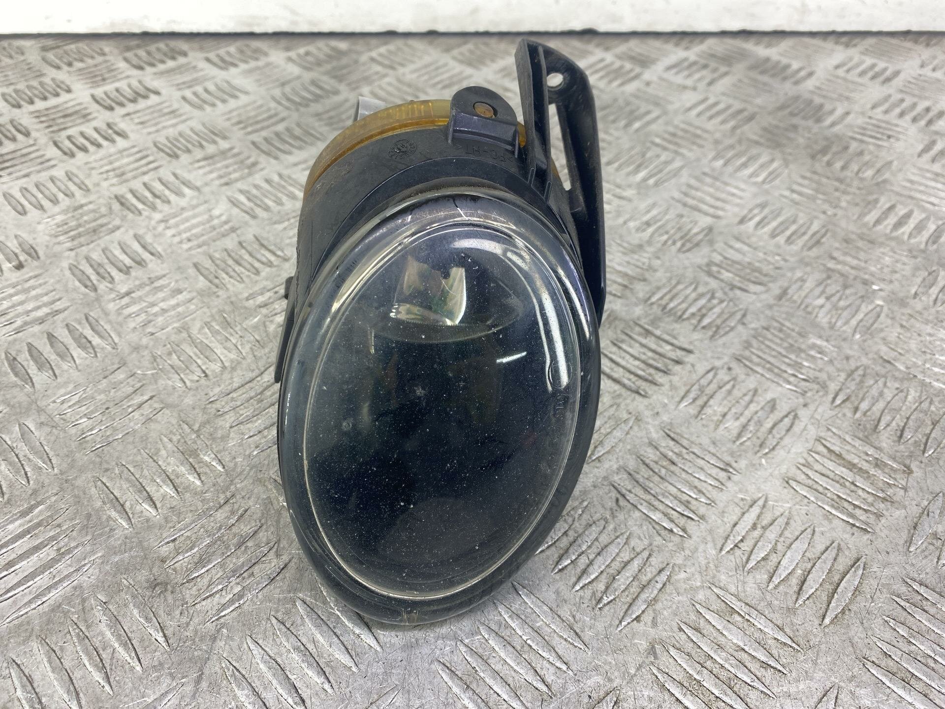 Фара противотуманная правая Volkswagen Passat B6 2009 27129400RE