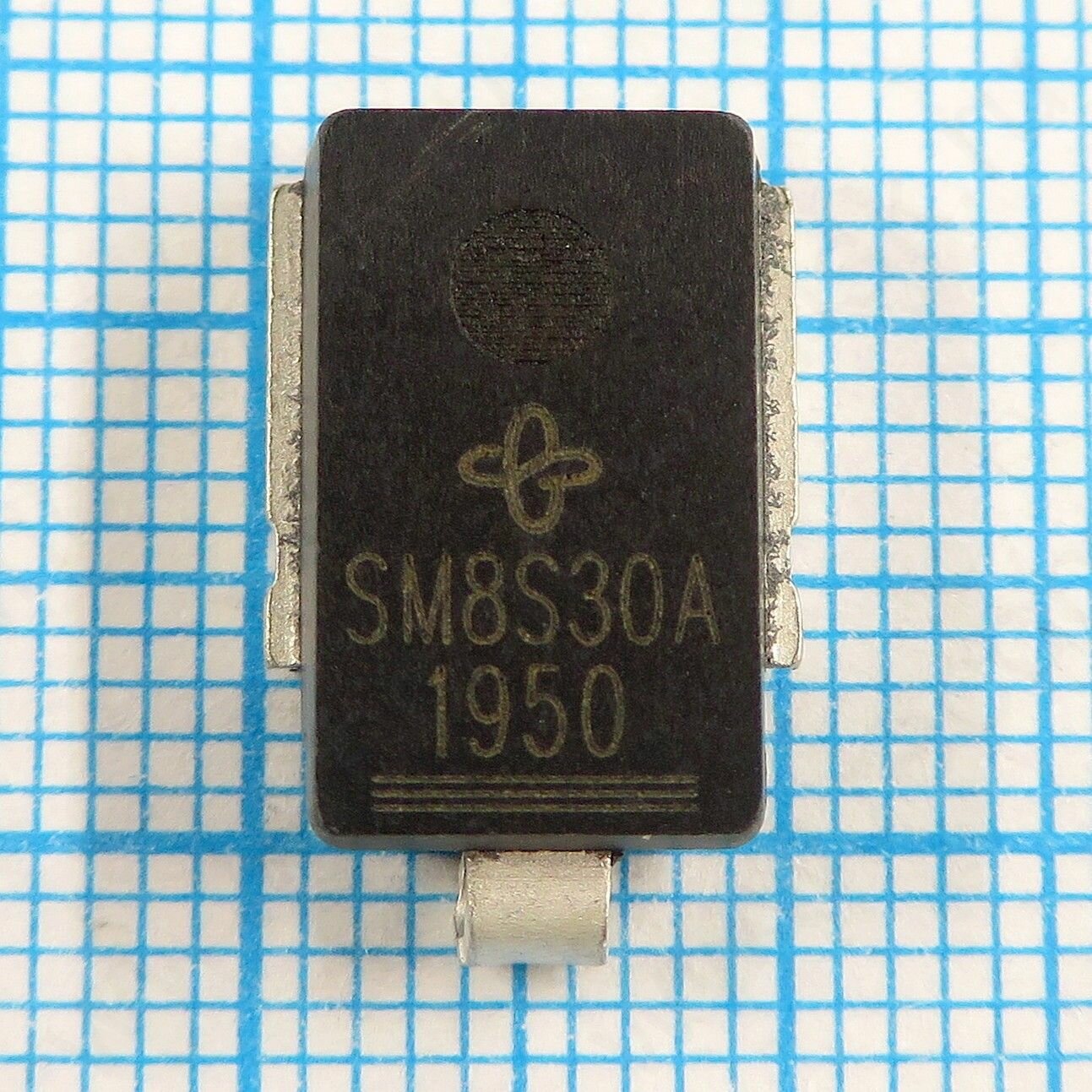 SM8S30A 30V - TVS диод, супрессор, используется в автомобильной электронике