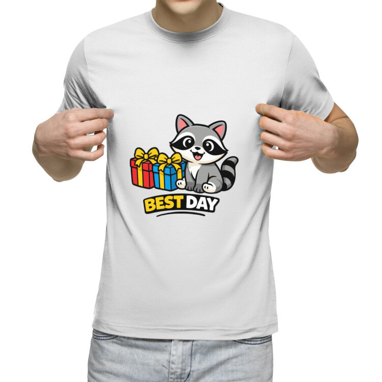 Мужская футболка «Енот рядом с подарками BEST DAY» (белый, L)
