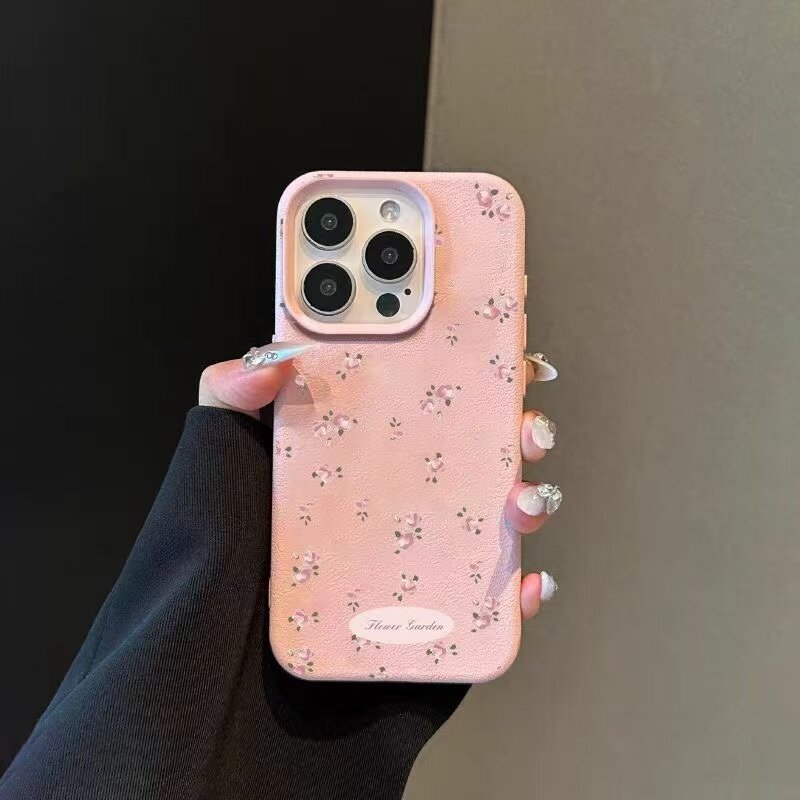 Чехол на айфон 15 про розовый (цветочек) / Чехол на iPhone 15 pro розовый (цветочек)