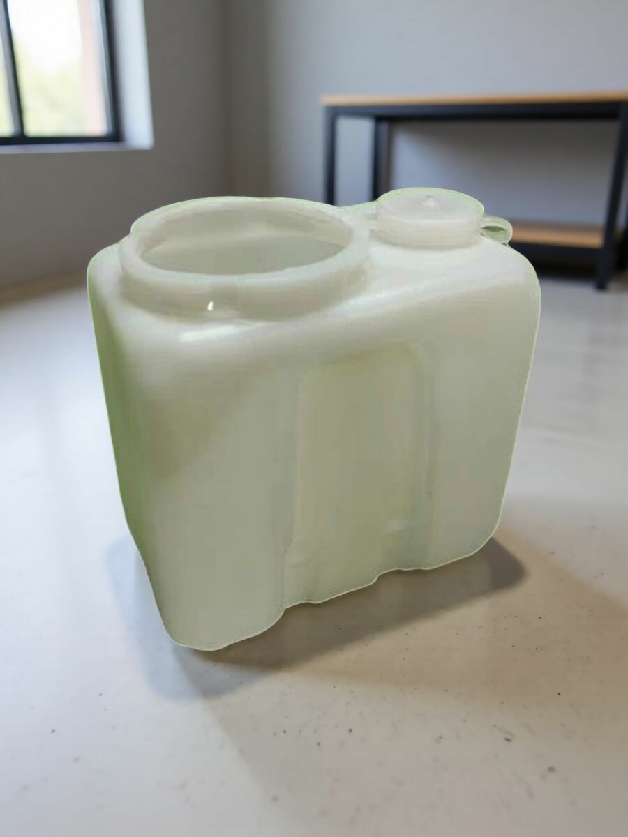 Бачок омывателя КамАЗ, МАЗ, урал, К700 арт. 11125208000