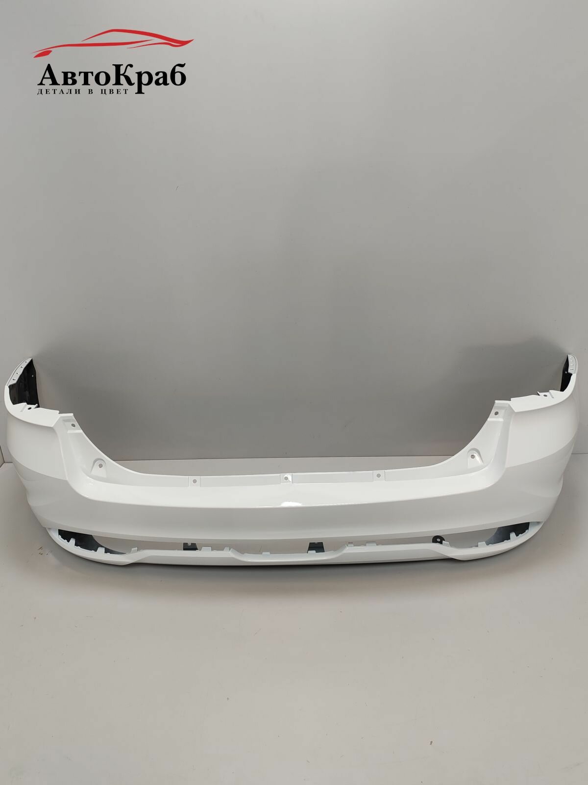 Бампер задний в цвет без датчиков парковки для Vesta NG 2022 - 2025 г. 221 - ледниковый, белый