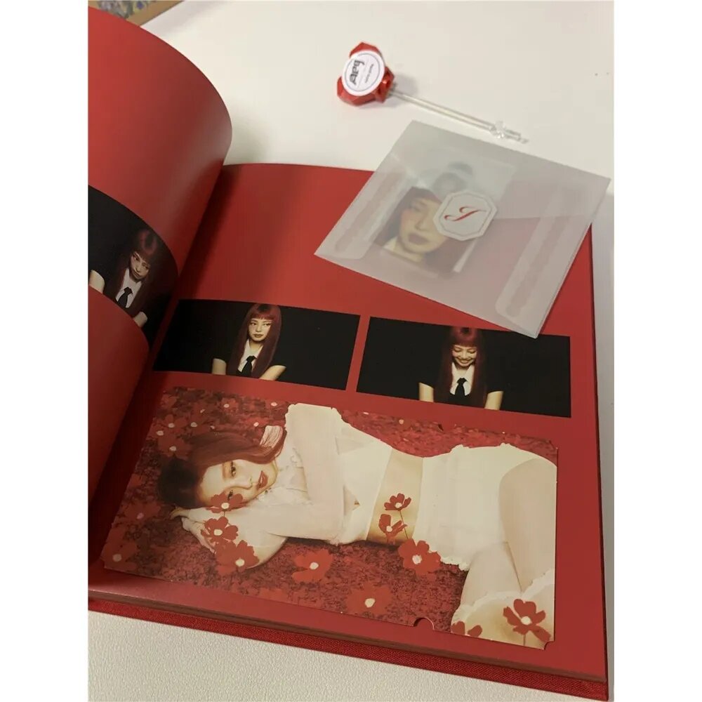 Альбомы JENNIE - The 1st Studio Album Ruby Фотоальбом из картона, 1 CD, К-поп — фото 1