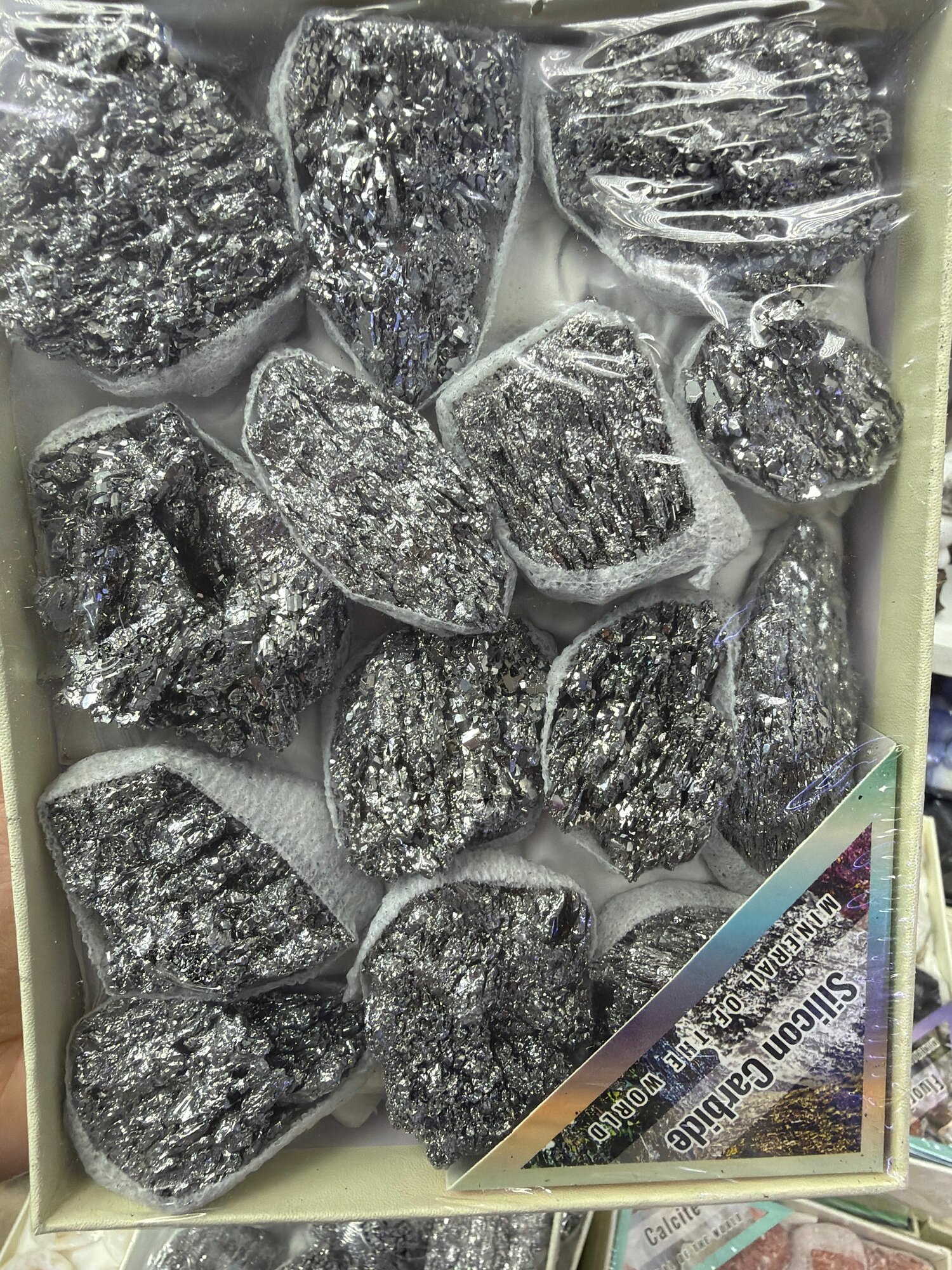 Пирит серебрянный камень коробка 1 кг