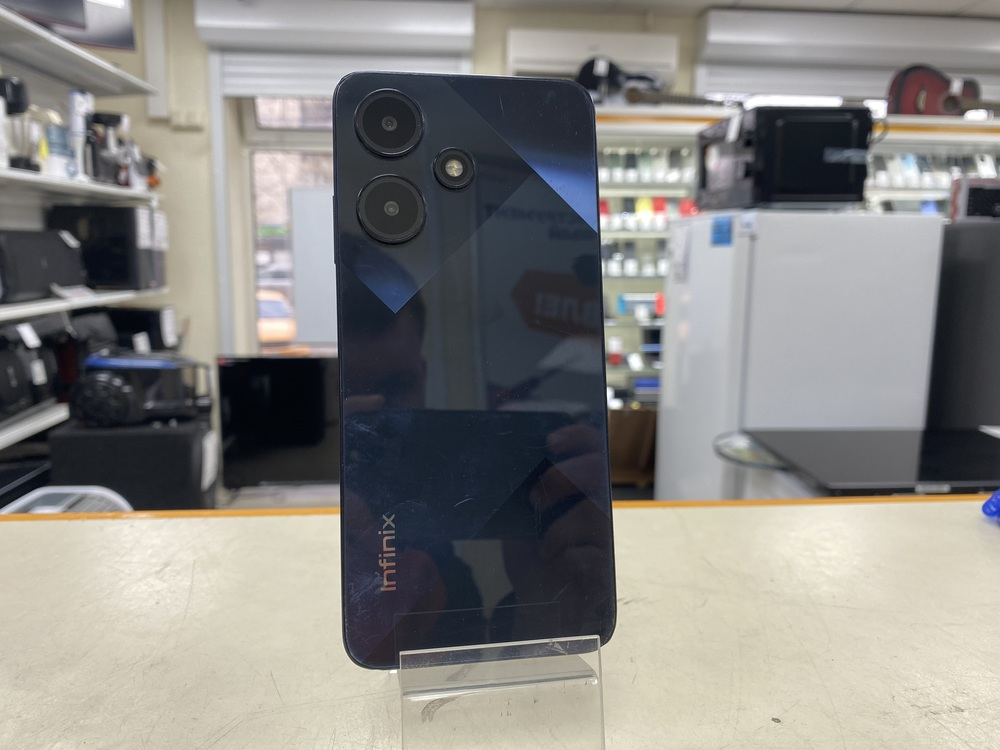 Смартфон Infinix Hot 30i 8/128 ГБ Global для РФ, Dual nano SIM, голубой, б/у, уценка
