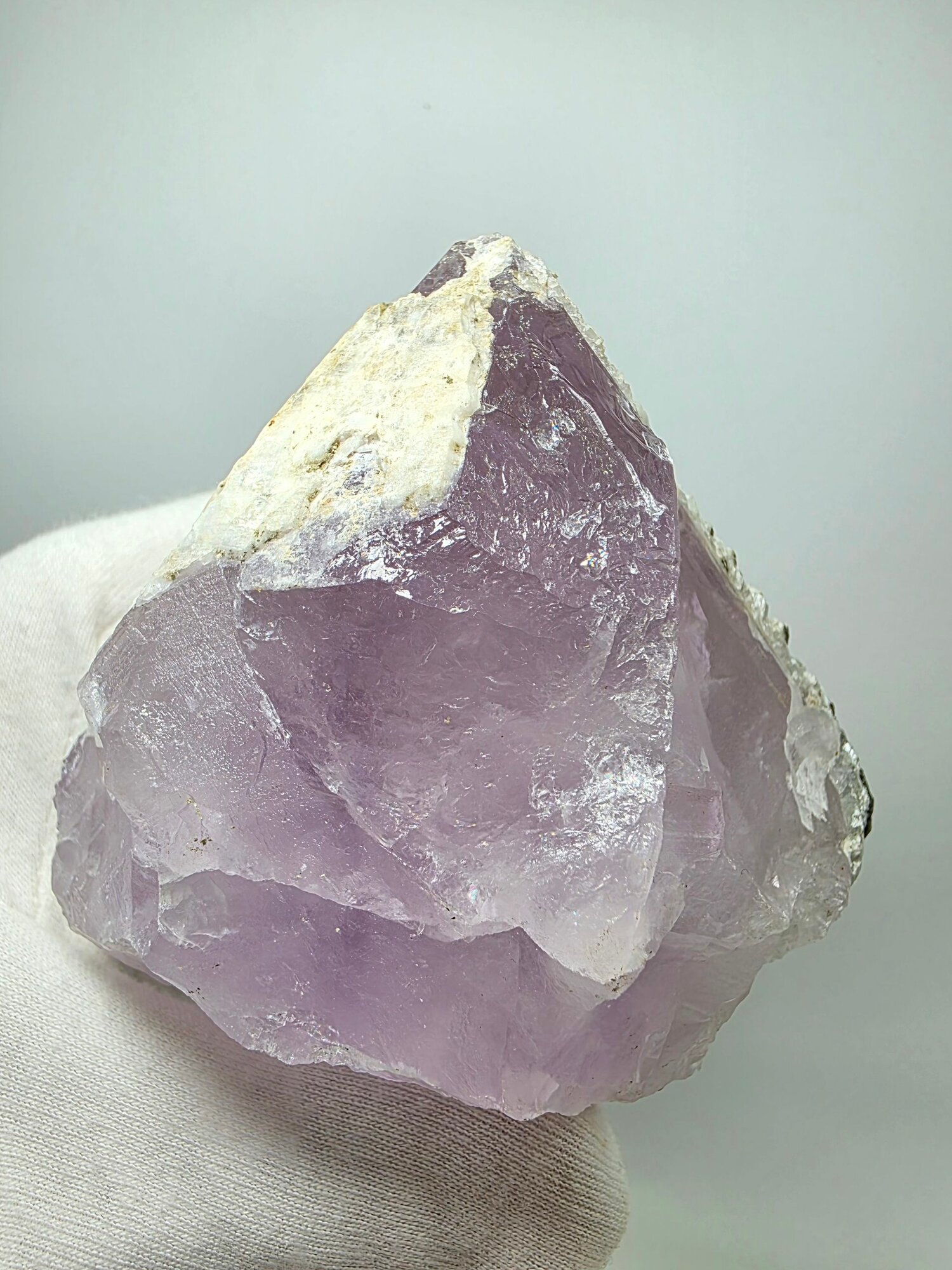 Аметистовый кварц кристалл 92 мм, 501 г.