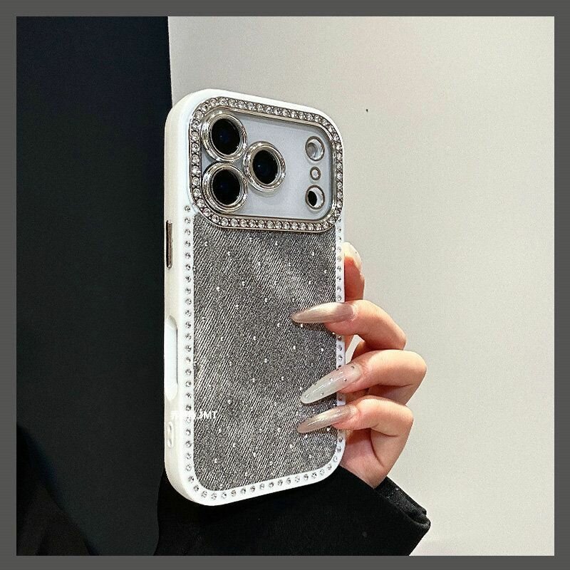 Чехол на iPhone 17 Pro Max со стразами