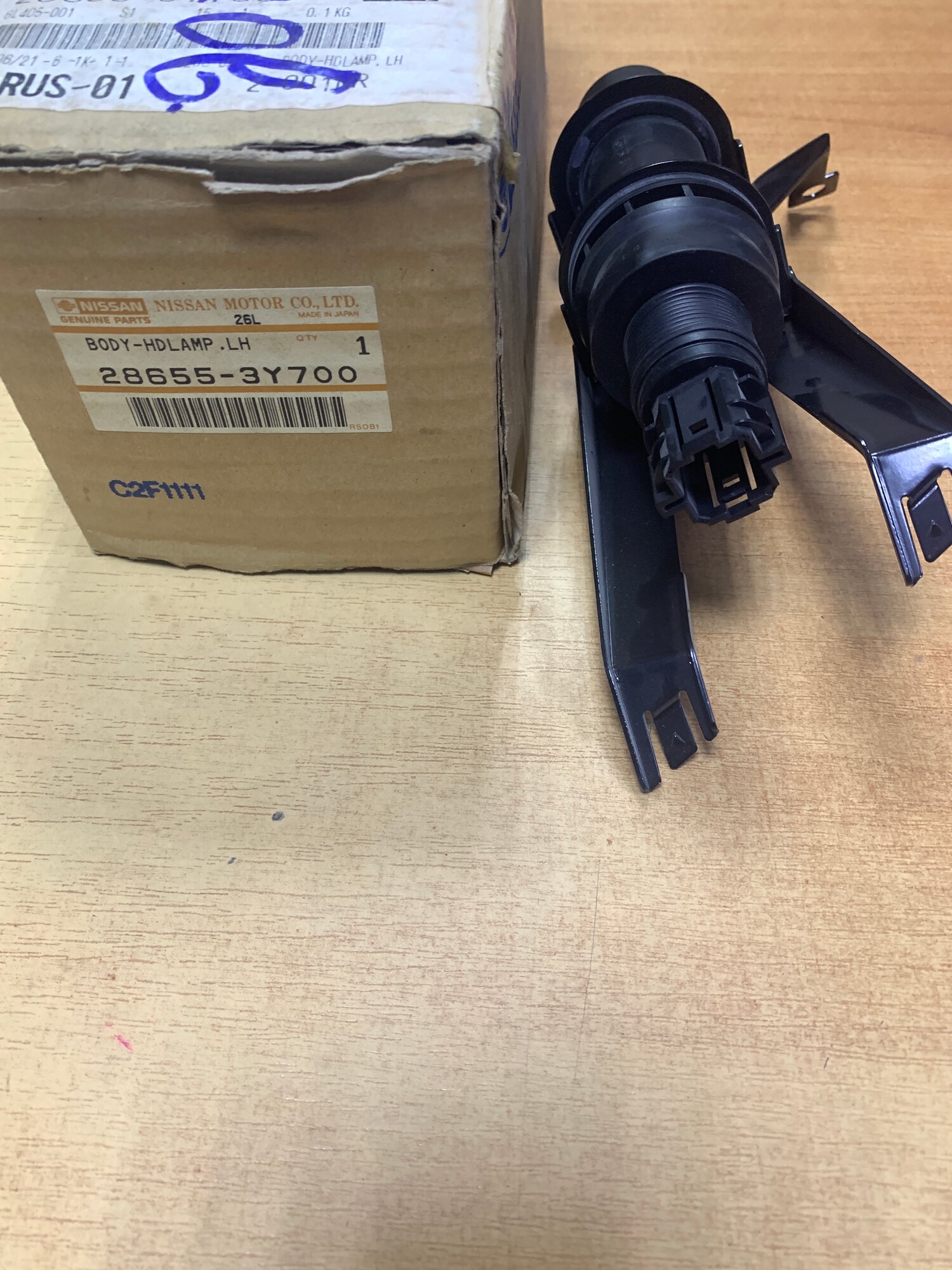 Форсунка омывателя фар для NISSAN CA33, A33, FL, левая 2000-