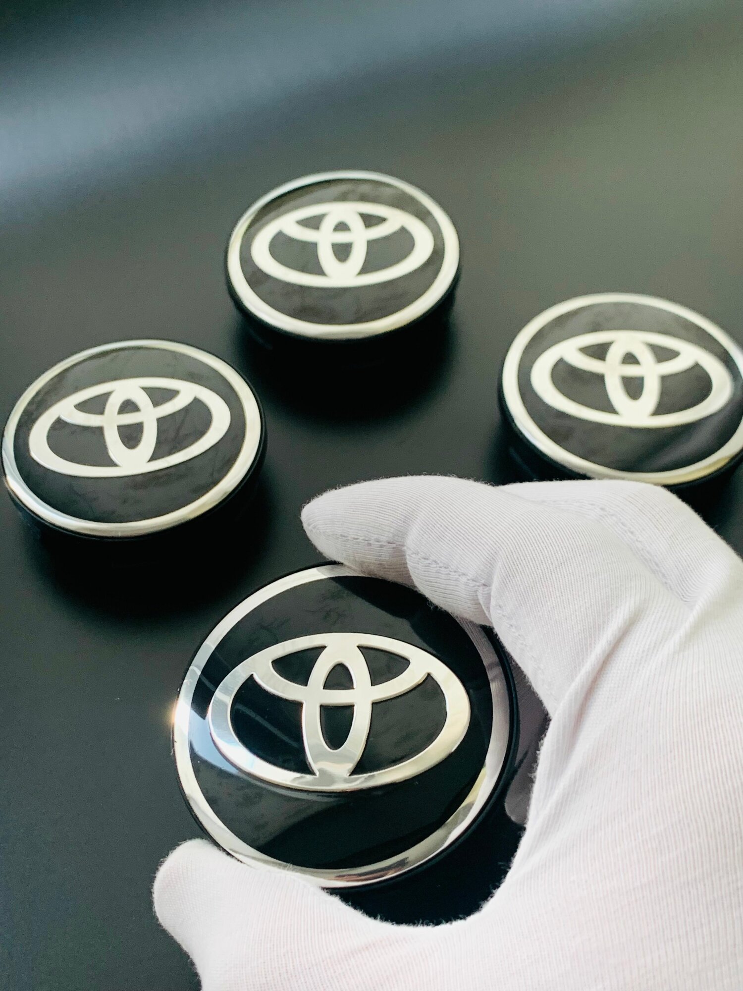 Колпак ступицы для колеса Toyota 59/55мм 4шт. Ступичные заглушки на диски Тойота 59мм черный