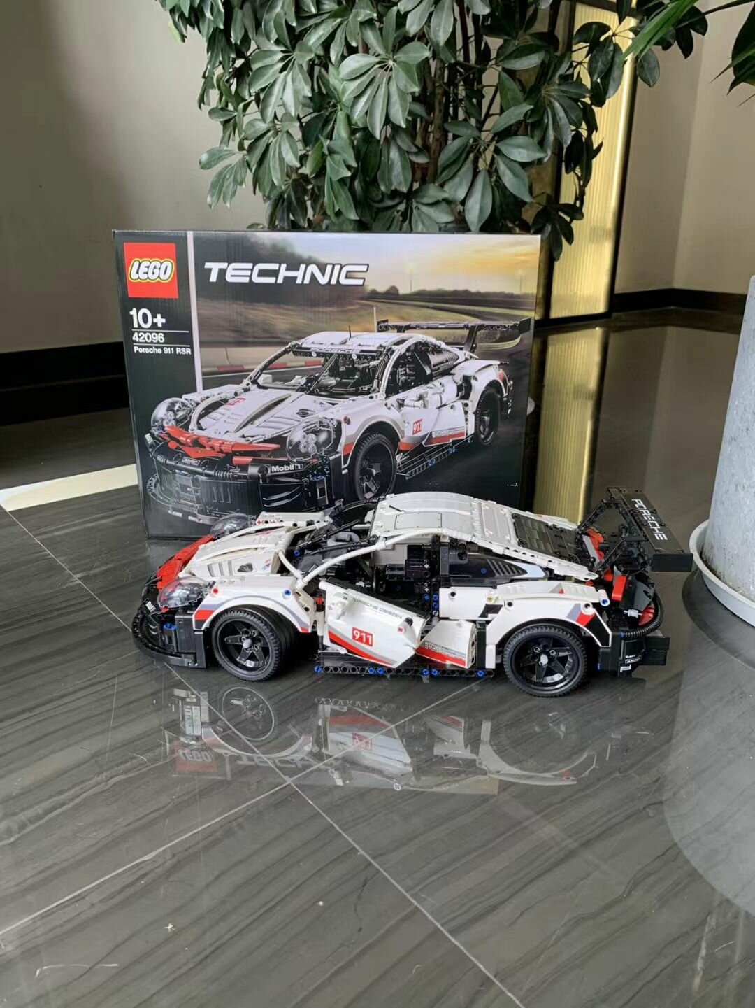 Конструктор LEGO Technic 42096 Porsche 911 RSR