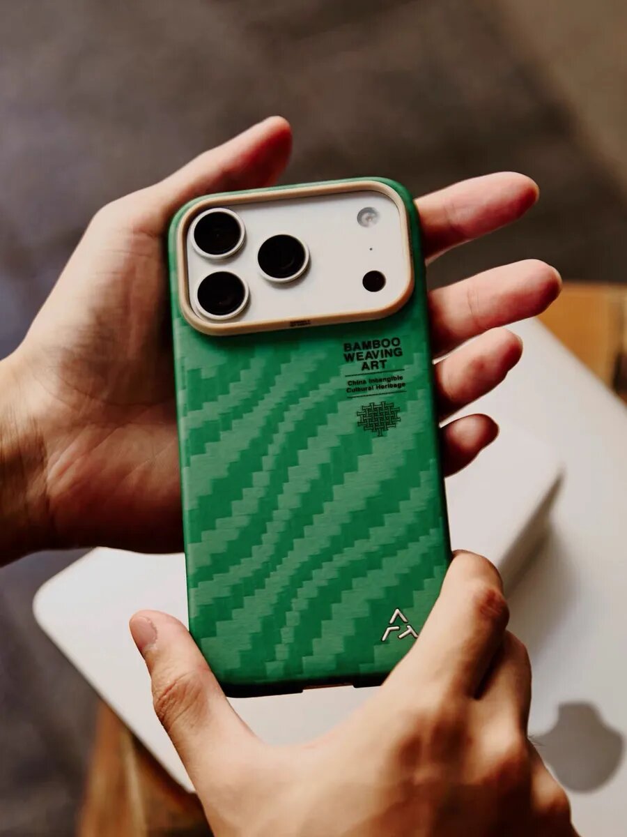 Чехол для iPhone 17 Pro — фото 1