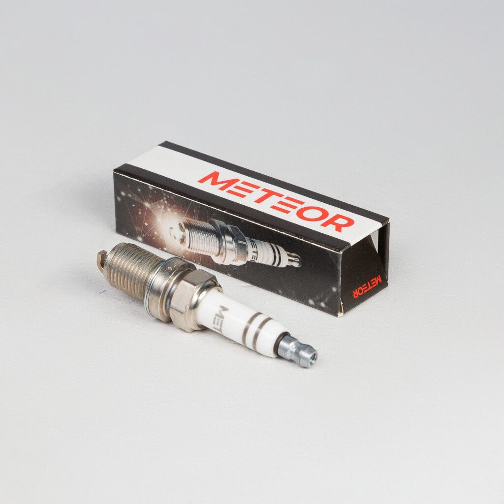 Свеча зажигания Meteor Black Line SA 427 (FR5KPP332S)