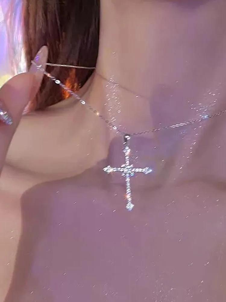 Славянский оберег, крестик, аметист, Swarovski Zirconia, дюмортьерит