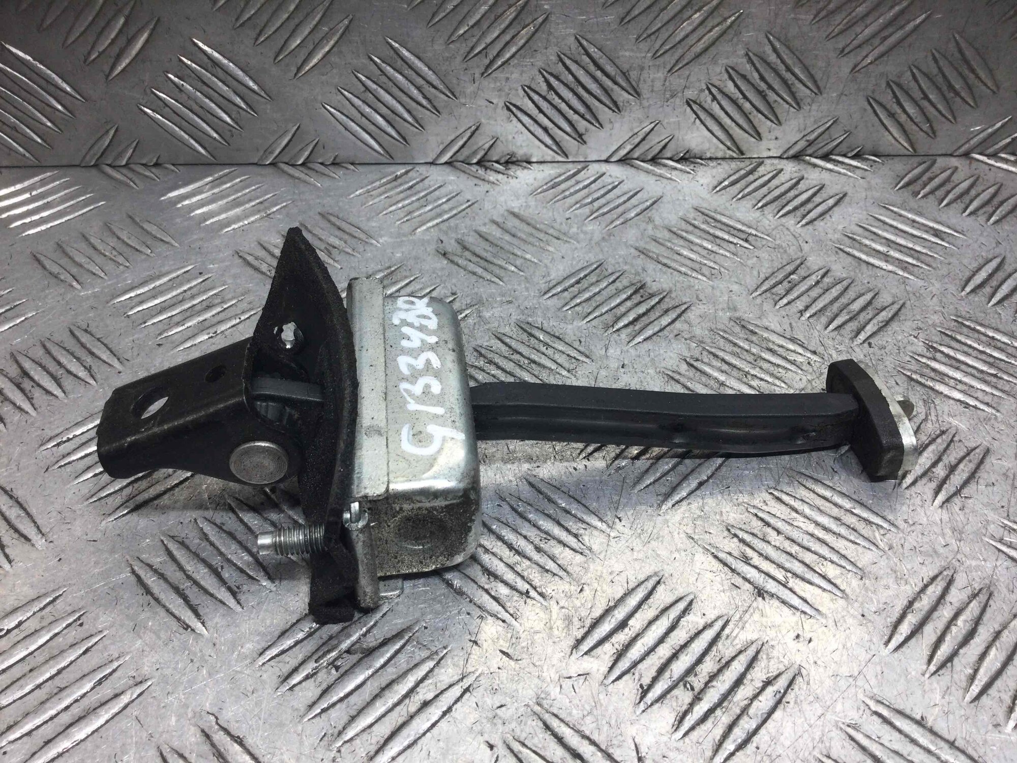 Б/У Ограничитель открывания двери задней Ford Focus 2 поколение (2005-2008) 2007 г.