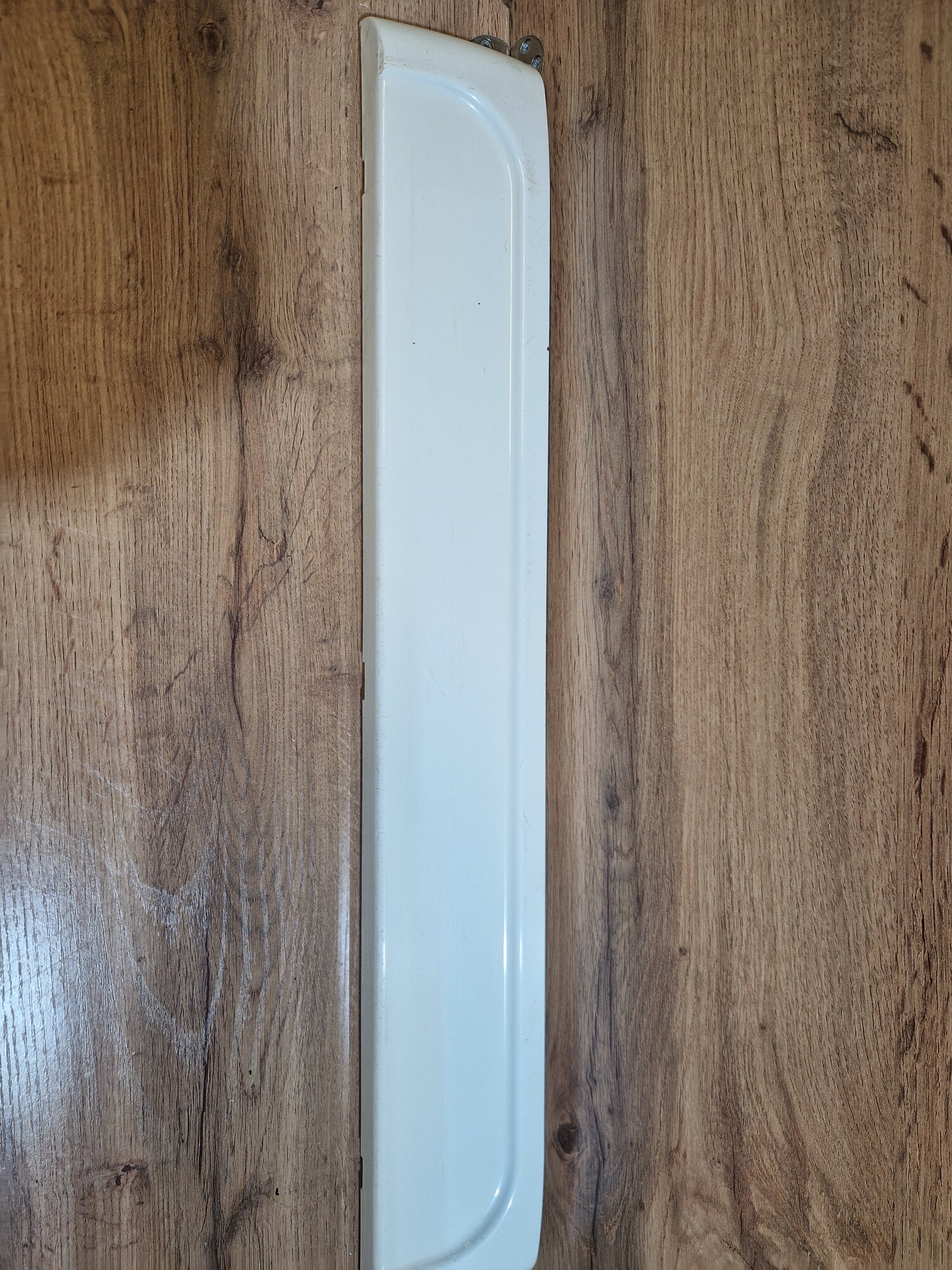 Нижняя цокольная пластиковая панель для стиральной машины Indesit WS 105 TX