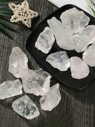 Натуральный горный хрусталь 100 г - необработанный кристалл