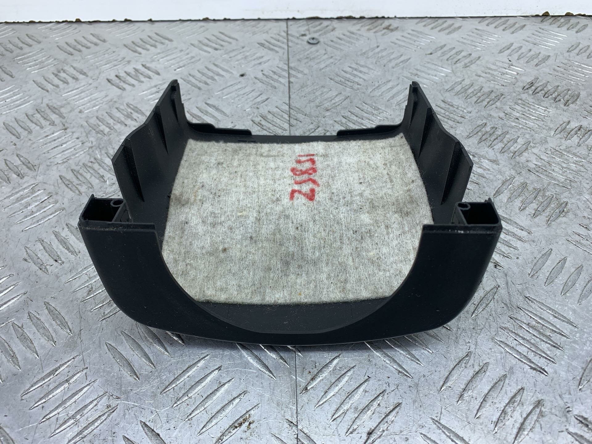 Кожух рулевой колонки Audi A6 C5 рест. (2001 - 2005)