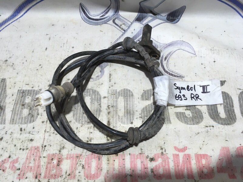 Б/У датчик abs Renault Symbol 2008 LU01 K4J713 Задн. Прав. 13647 RENAULT арт. 479001745R