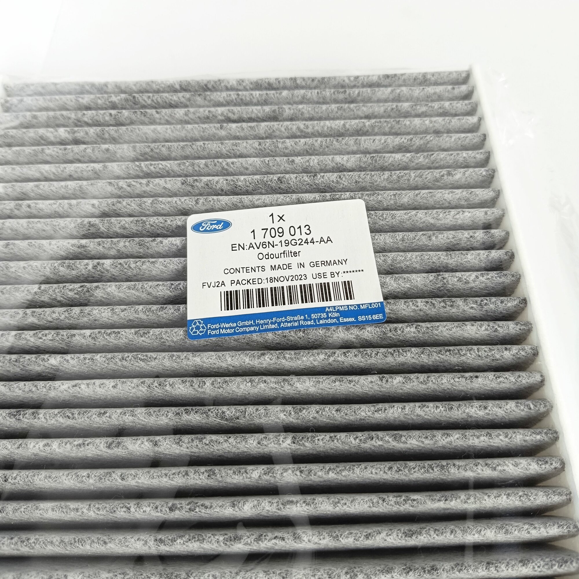 Фильтр салона угольный 1709013 Ford Focus, Kuga, Transit, Mondeo, Galaxy, C-MAX / Форд