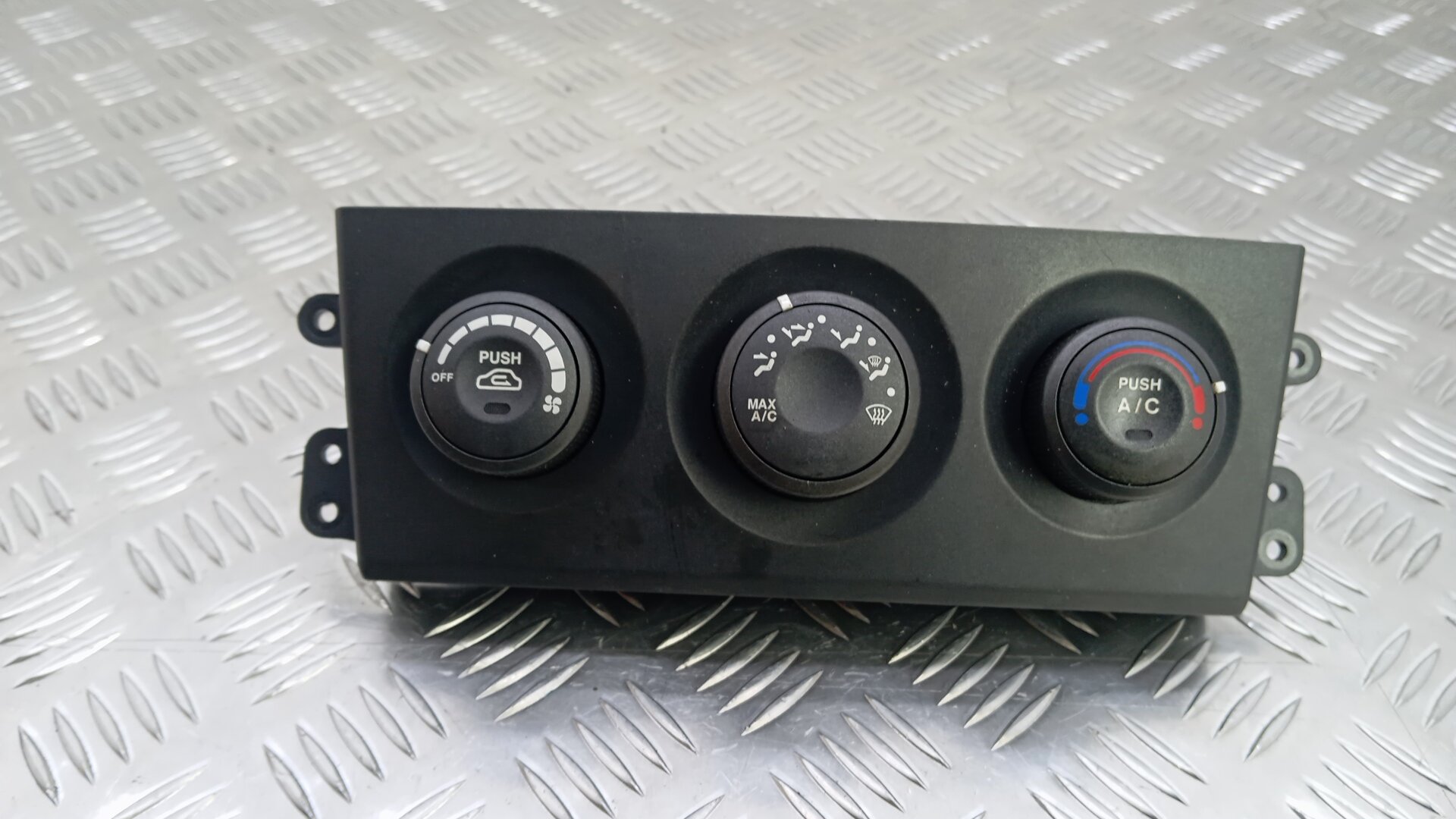 Блок управления печки и климат-контроля KIA SORENTO 1