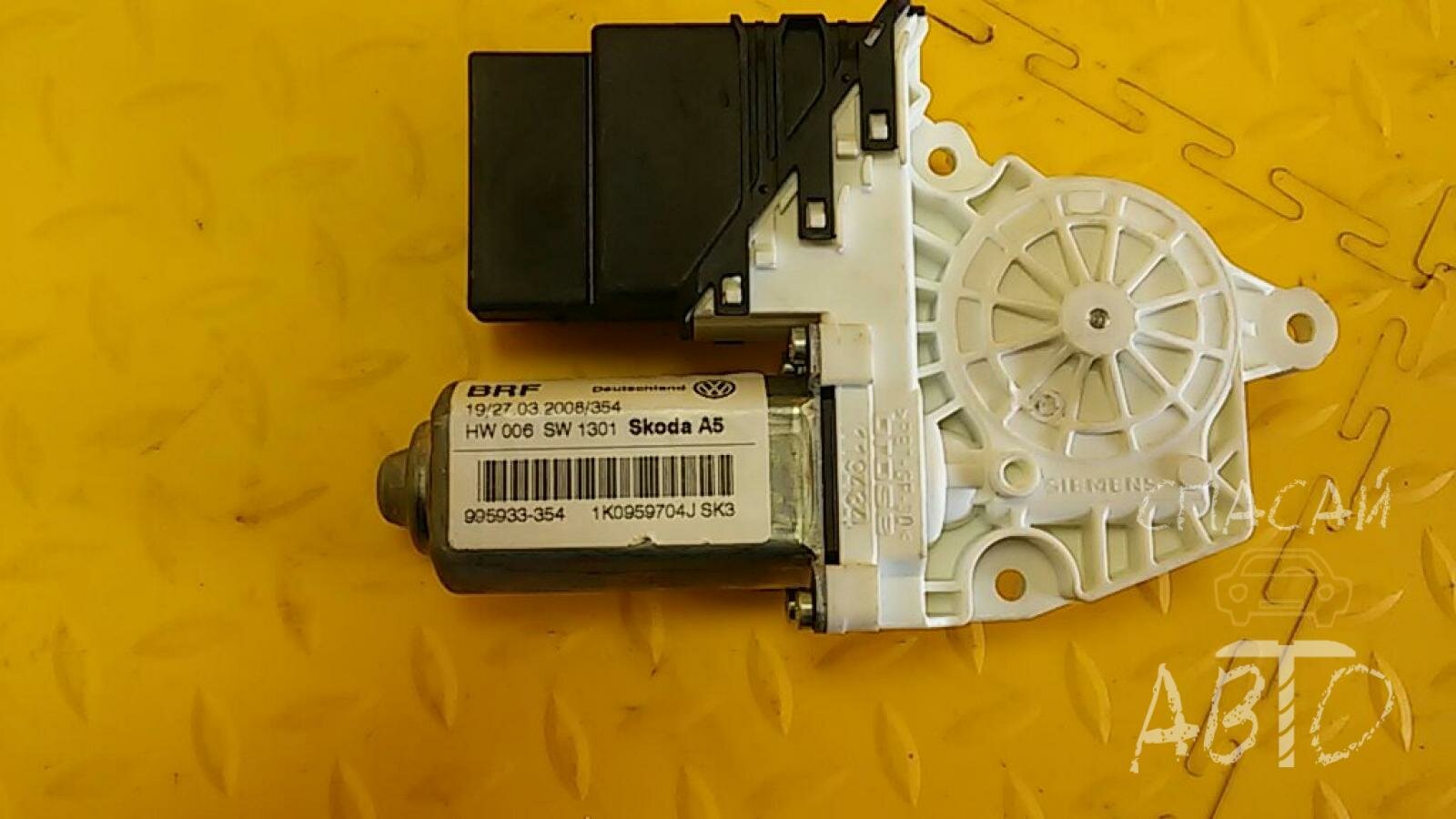 Моторчик стеклоподъемника Octavia (A5 1Z-) Skoda 1K0959704JSK3