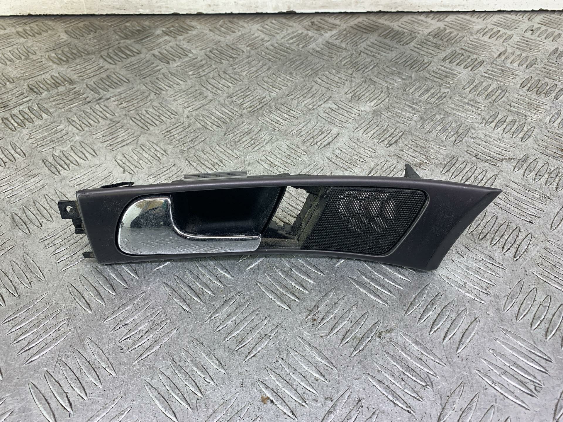 Ручка внутренняя двери передней левой Audi A6 C5 1999 4B837019