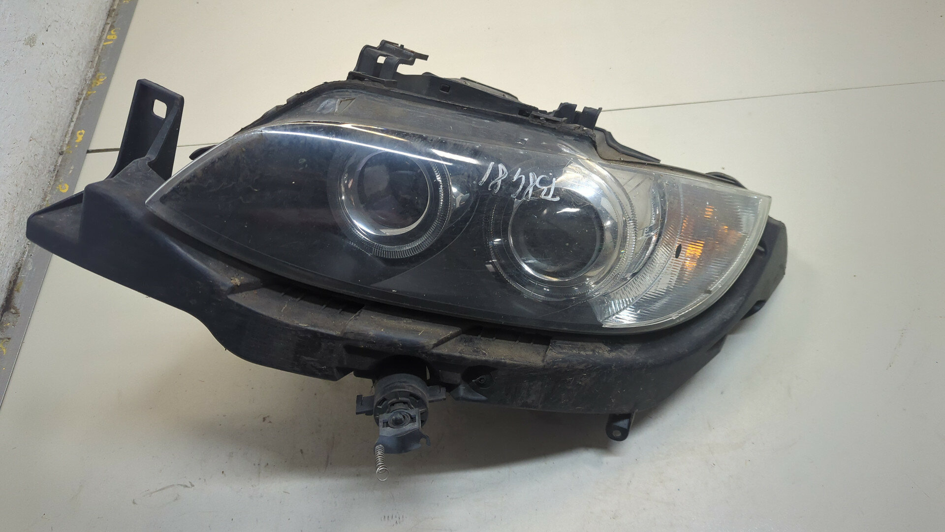 Фара (передняя) левая BMW 3 E90, E91, E92, E93 Б/У