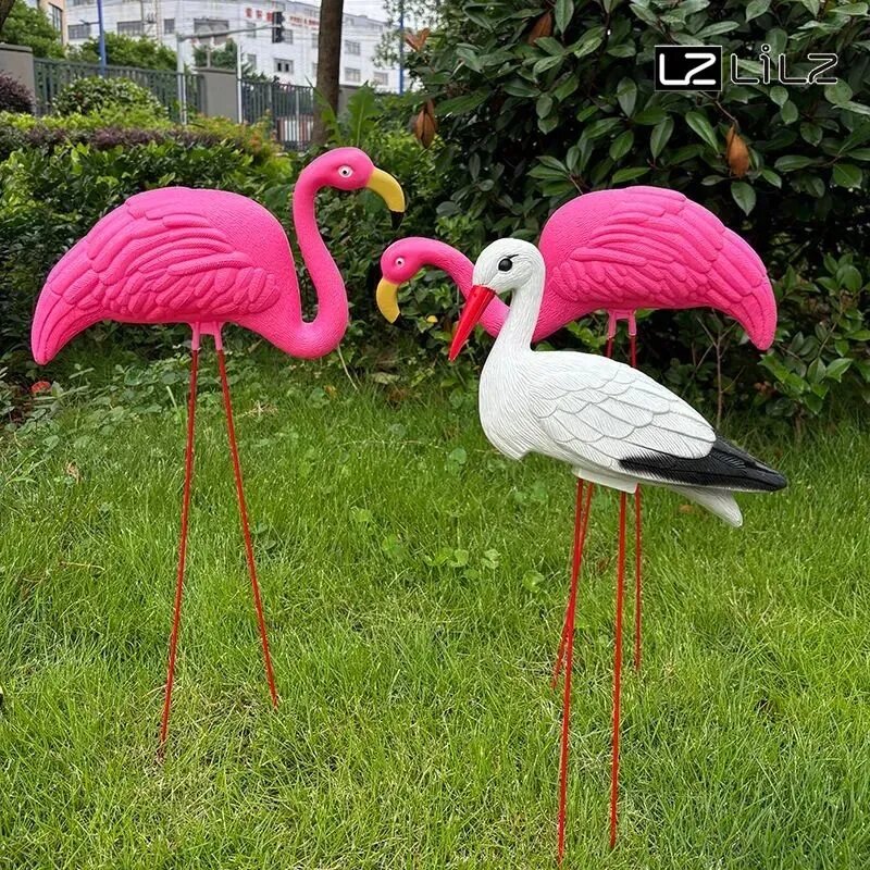 Фигурка садовая flamingo розовая пластиковая для сада и дачи — фото 1