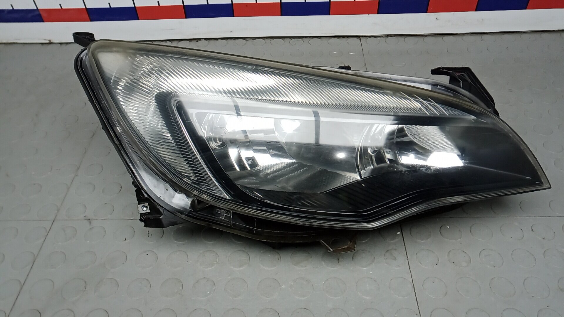 Фара правая OPEL ASTRA J