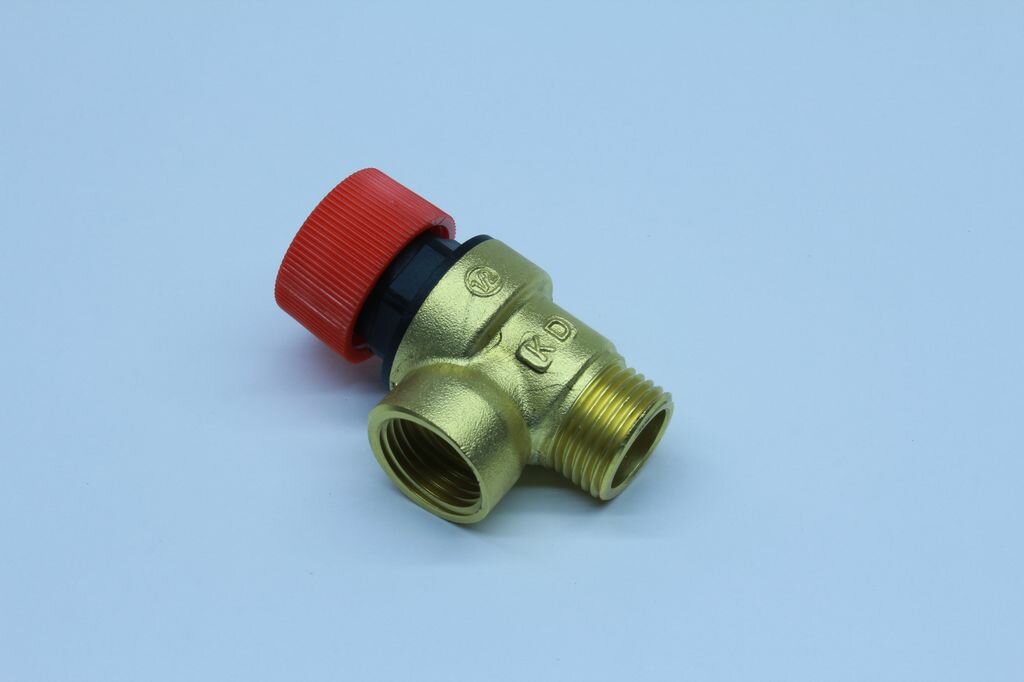 Предохранительный клапан для газовых навесных котлов Тип 1 1/2 G 3 бар
