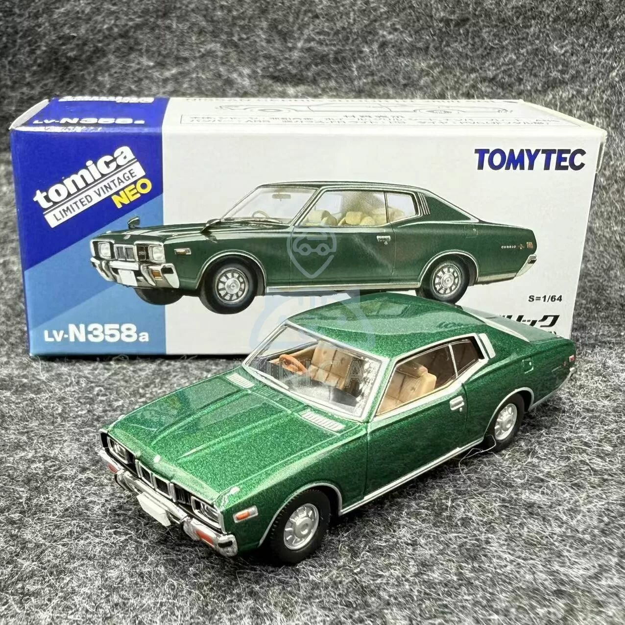 Машинка 2602 TOMYTEC 1:64 TLV LV-N358a Nissan Cedric Green Die-cast Alloy Model Collection Toy Children Gifts