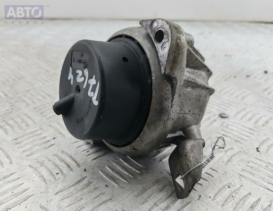 Подушка крепления двигателя BMW 3 E90/E91/E92/E93 (2005-2013)