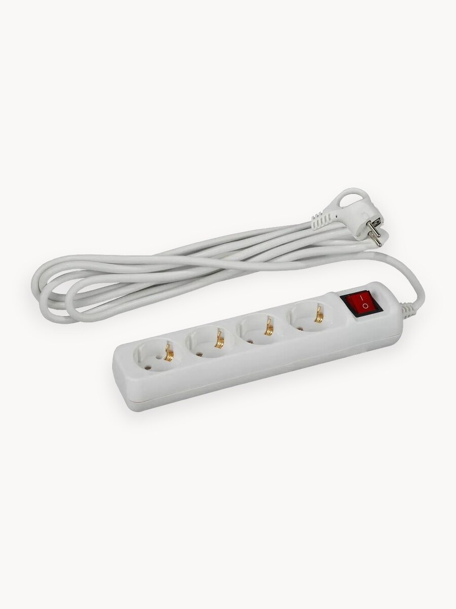 Удлинитель электрический Intro UES450-W с заземлением с выключателем 4 розетки 5м ПВС 3x0,75мм2 10А белый