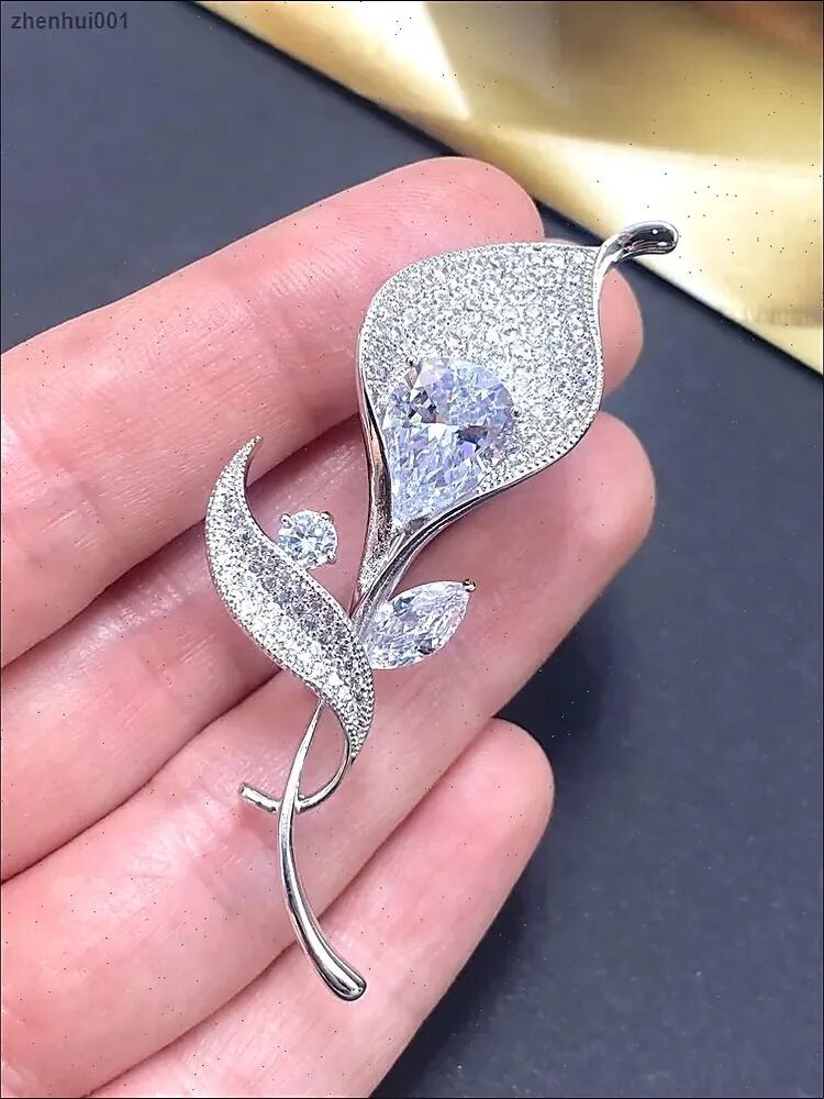 Брошь, кристаллы Swarovski, 1 шт., серебристый — фото 1