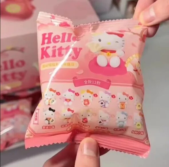 Мини-фигурка Hello Kitty Lucky Meow Sanrio Random one