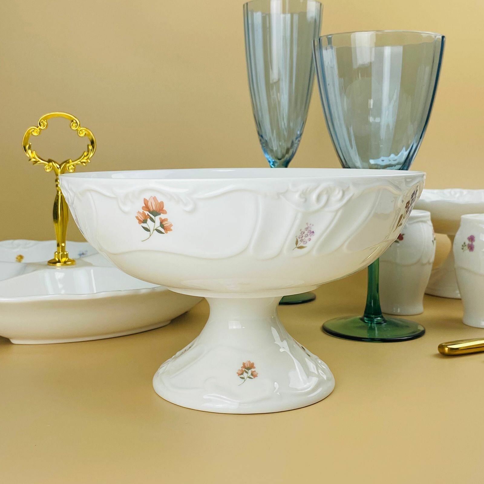 Фруктовница 20,5х12,5 см на ножке крокус