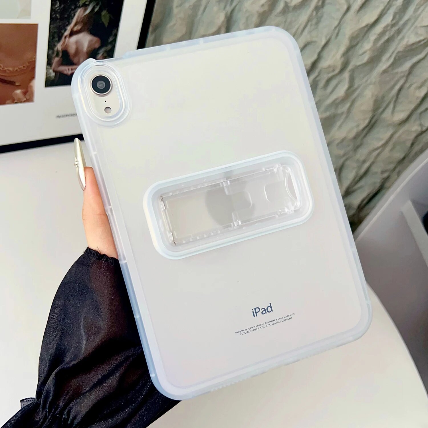 Прозрачный чехол-подставка для iPad Clear CAPSSICUM
