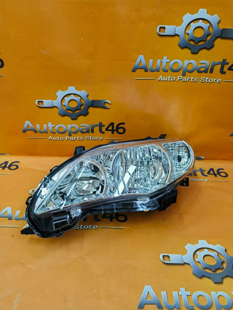 Фара левая Тойота Королла Е150 Toyota Corolla E150 10-13 Рестайлинг Электрокорректор