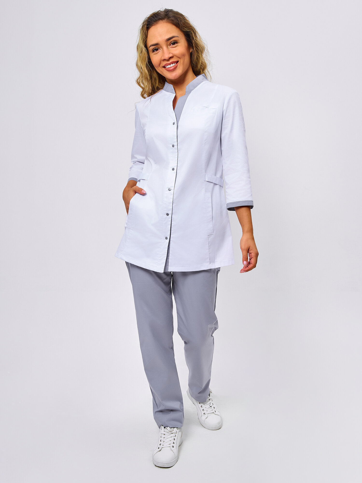 Медицинский костюм женский Uniformed 417.4.7