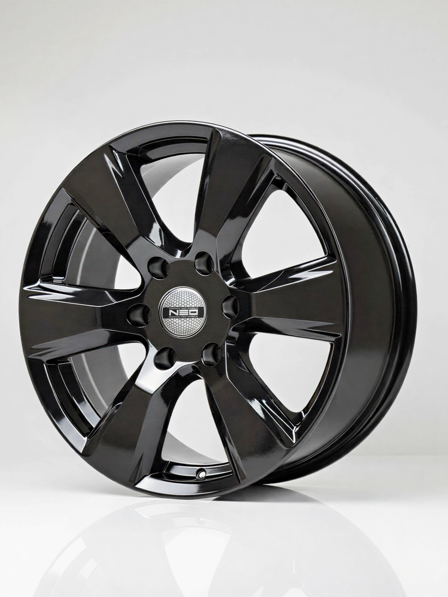 NEO 805 BL Колесный диск Литой 18x7.5" PCD 6х139.7 ET25 D106.1