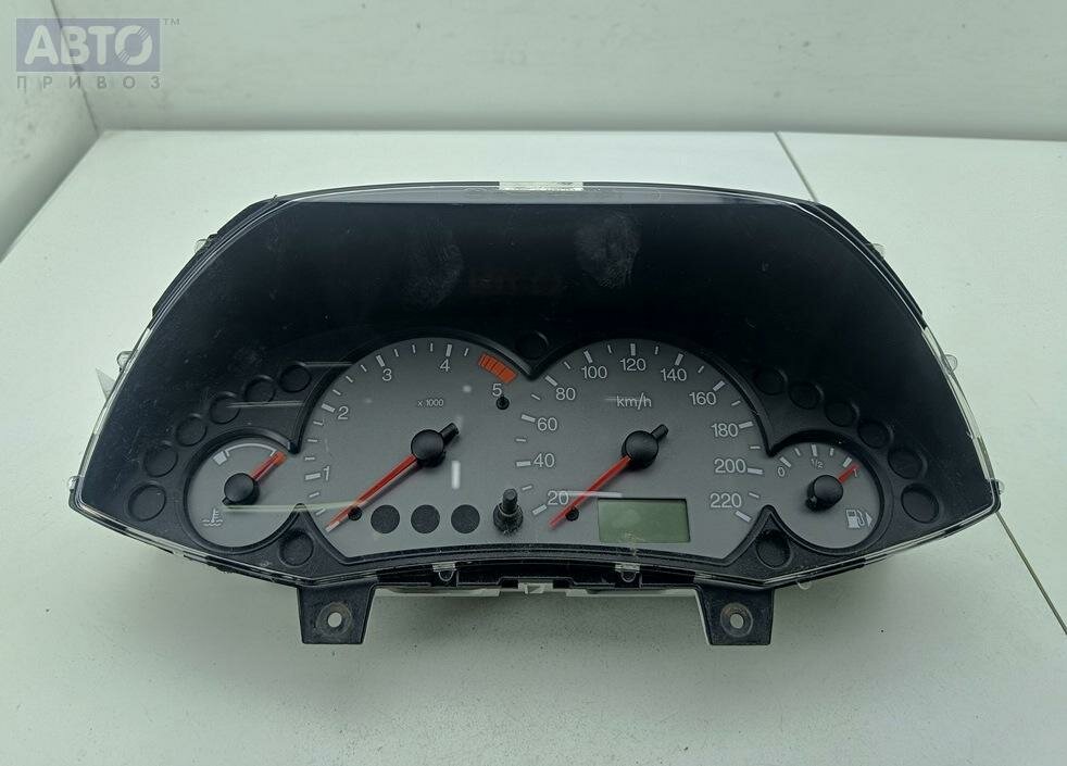 Щиток приборный (панель приборов) Ford Focus 1 (1998-2005)