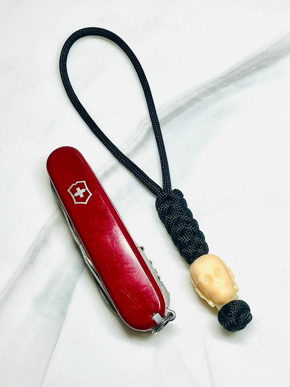 Темляк брелок для ножа "C3PO"