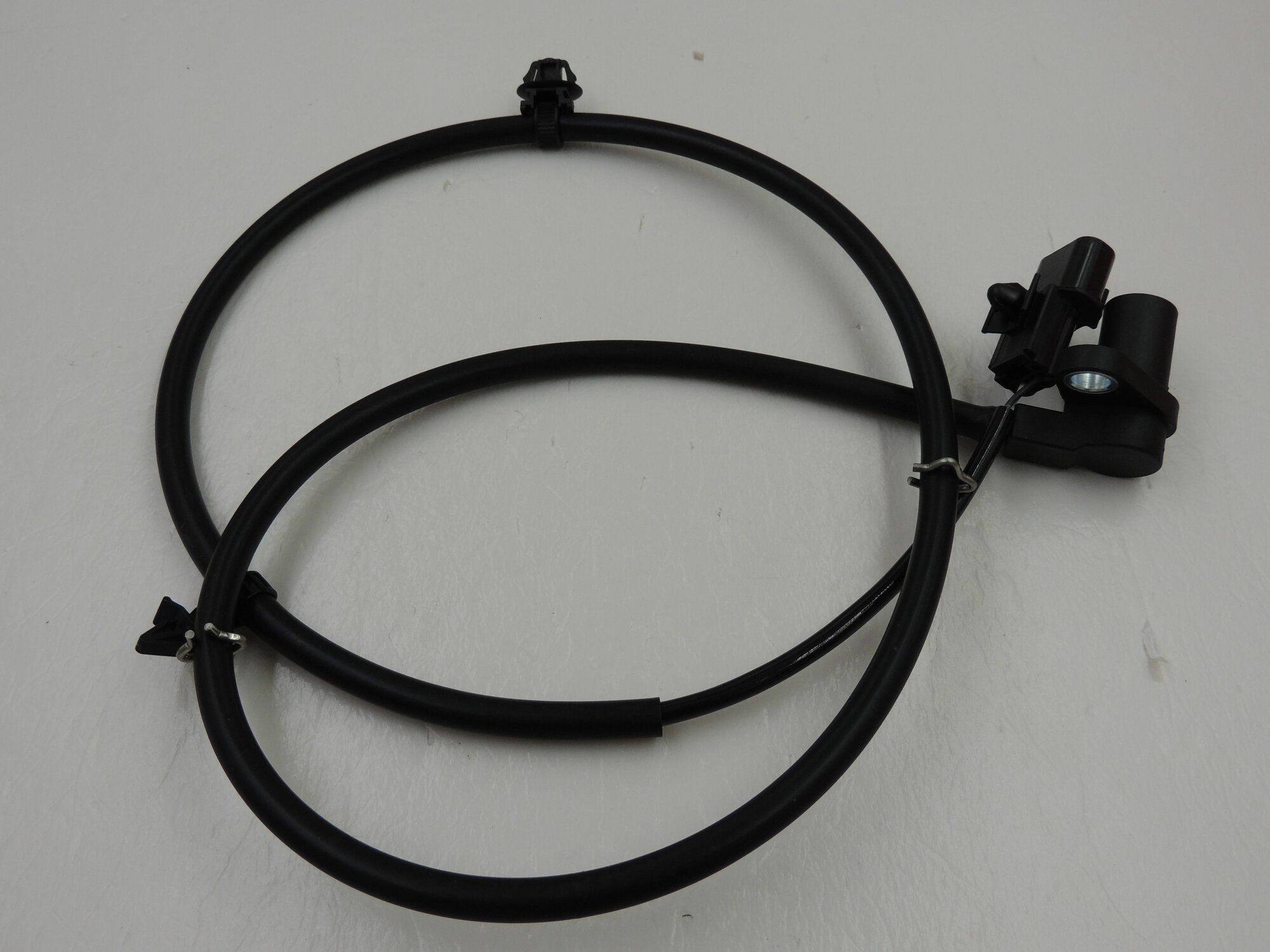 Датчик ABS MR961237 Mitsubishi