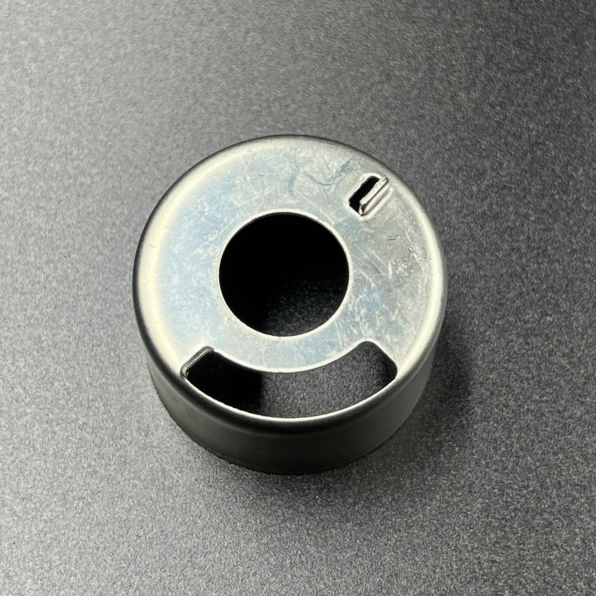 Стакан помпы охлаждения Yamaha 9.9-15, F8-9.9 Old (KACAWA)