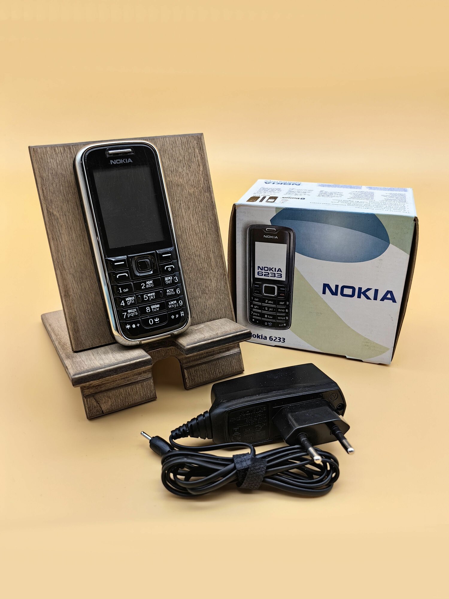 Мобильный раритетный кнопочный ретро телефон Nokia 6233, Черный