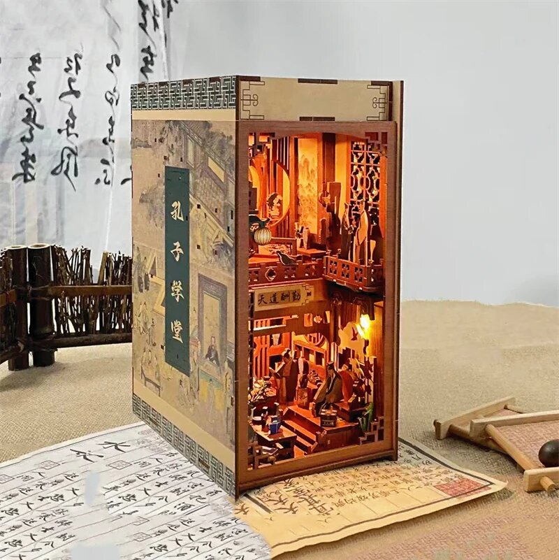 Деревянный книжный уголок с подсветкой, HX021