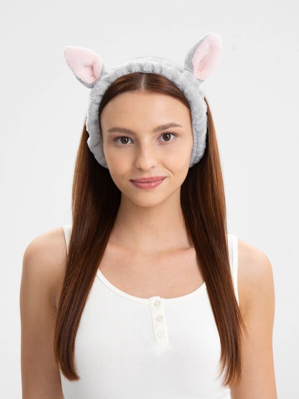 Косметическая повязка на голову, повязка с ушками, повязка плюшевая, повязка "Зайка"