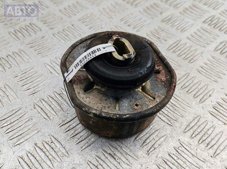 Подушка крепления двигателя Volkswagen Transporter T4